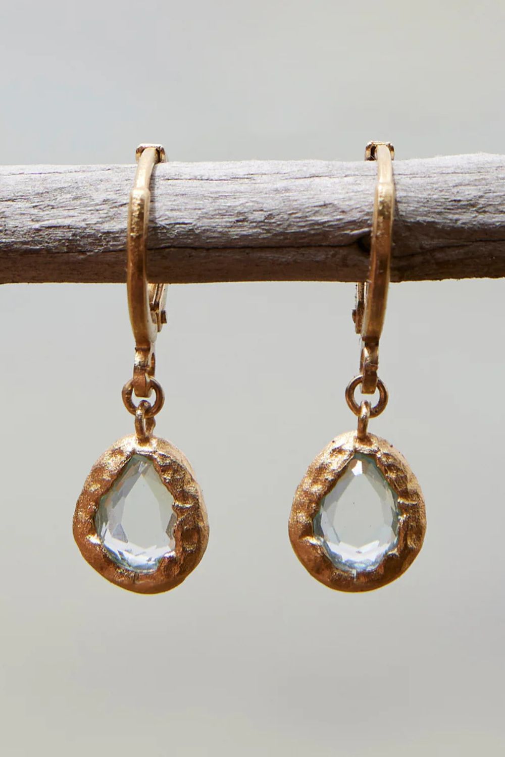 Lysia Crystal Earrings – Crate Expectations